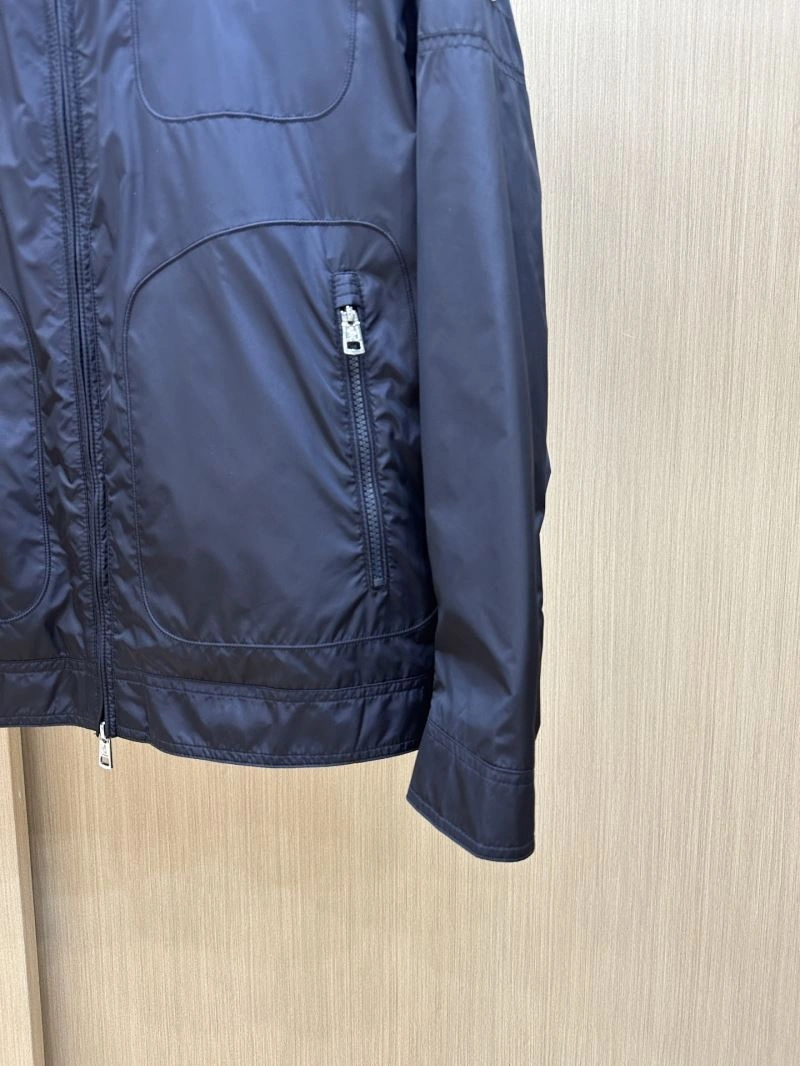 Legit Moncler Outwear