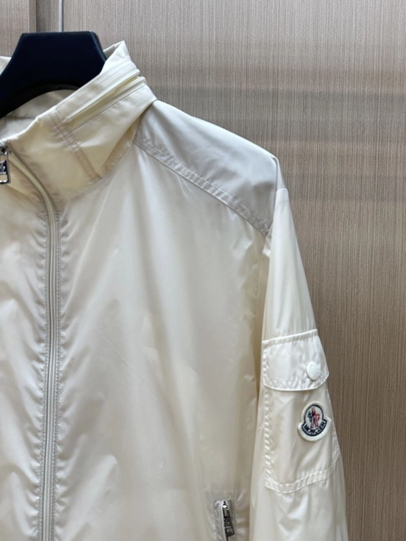 Legit Moncler Outwear
