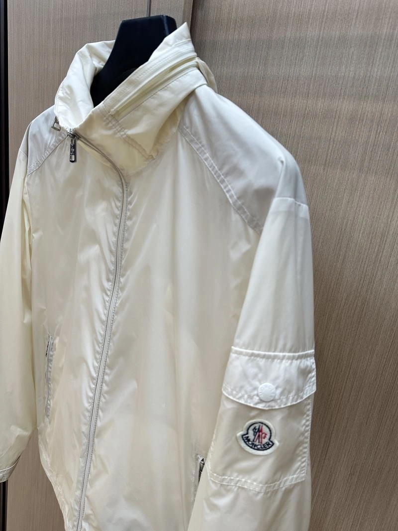 Legit Moncler Outwear