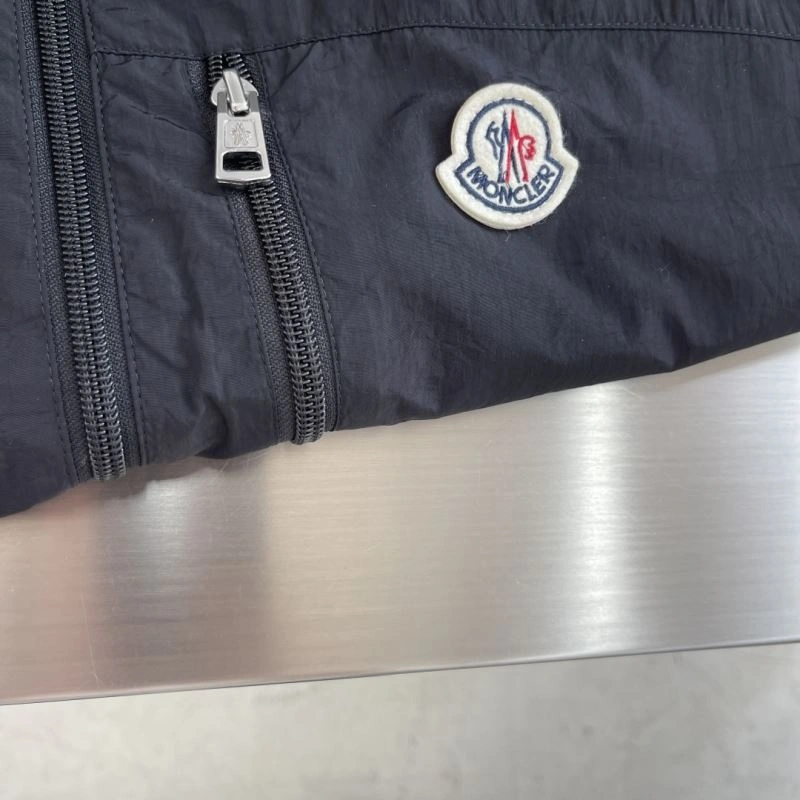 Bargain Moncler Outwear