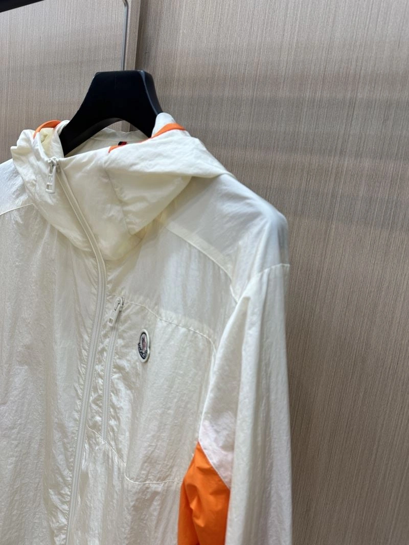 Accurate model Moncler Outwear