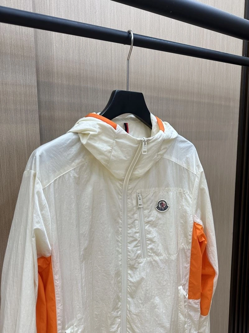 Accurate model Moncler Outwear