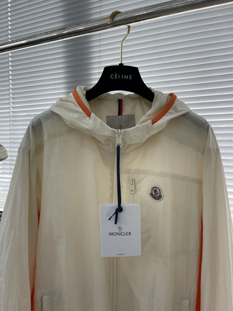 High fidelity Moncler Outwear