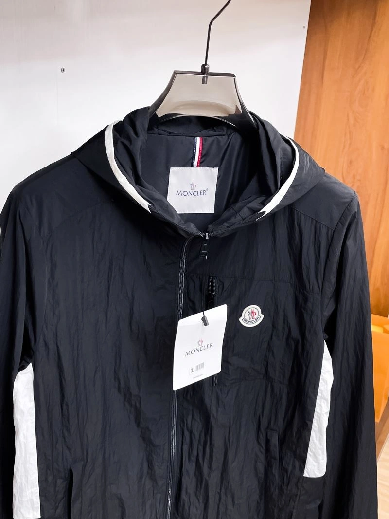 Brand-original Moncler Outwear