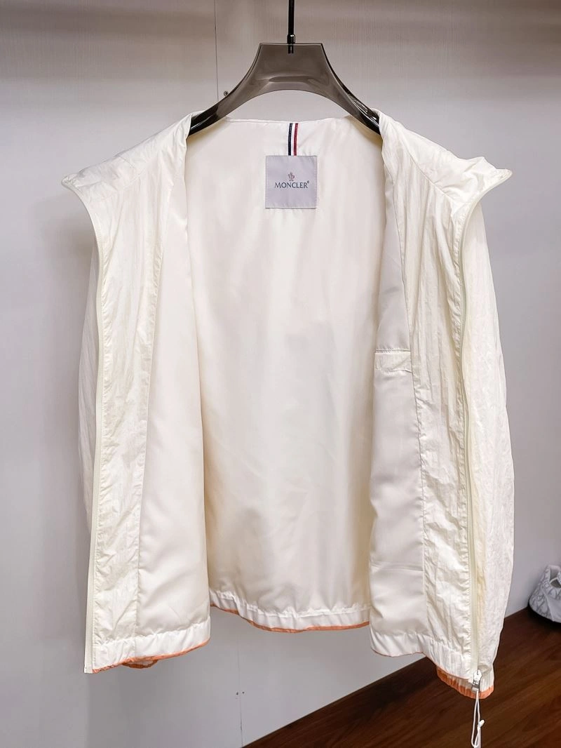 Accurate model Moncler Outwear