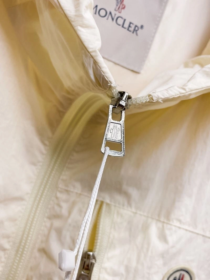 Accurate model Moncler Outwear