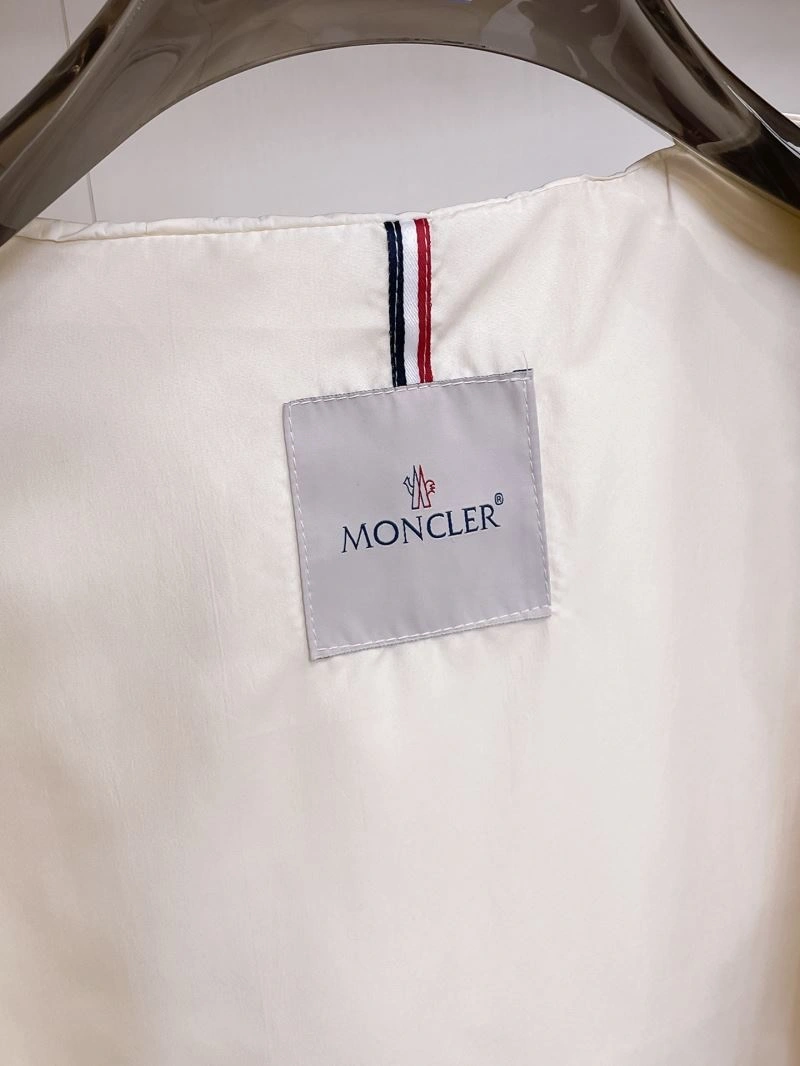 Accurate model Moncler Outwear