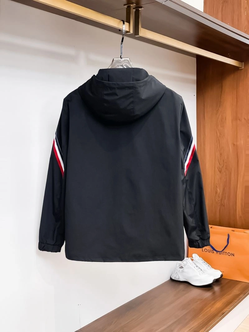 Legit Moncler Outwear