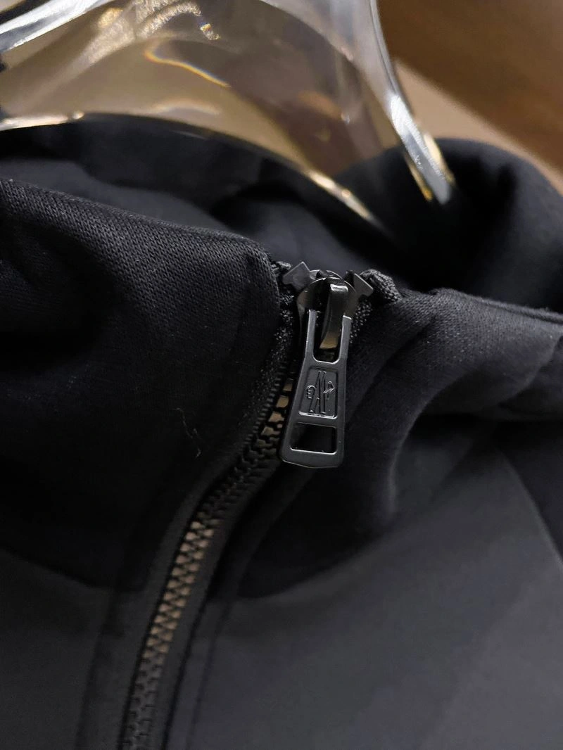 Official Moncler Outwear