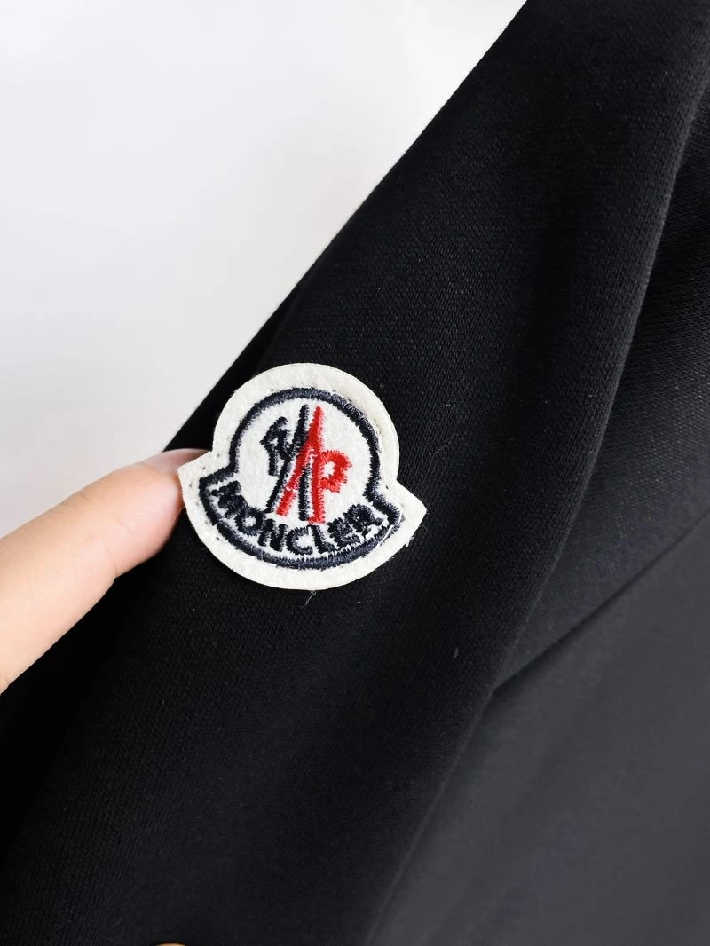 Official Moncler Outwear