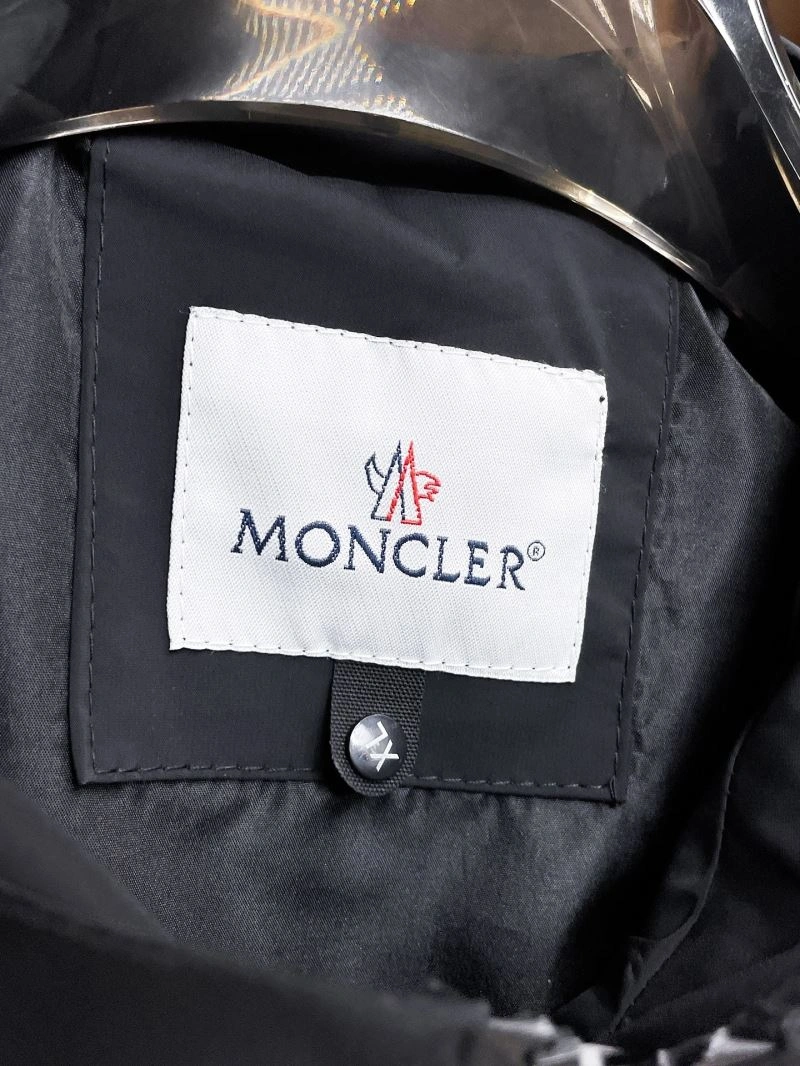 Top mirror Moncler Outwear
