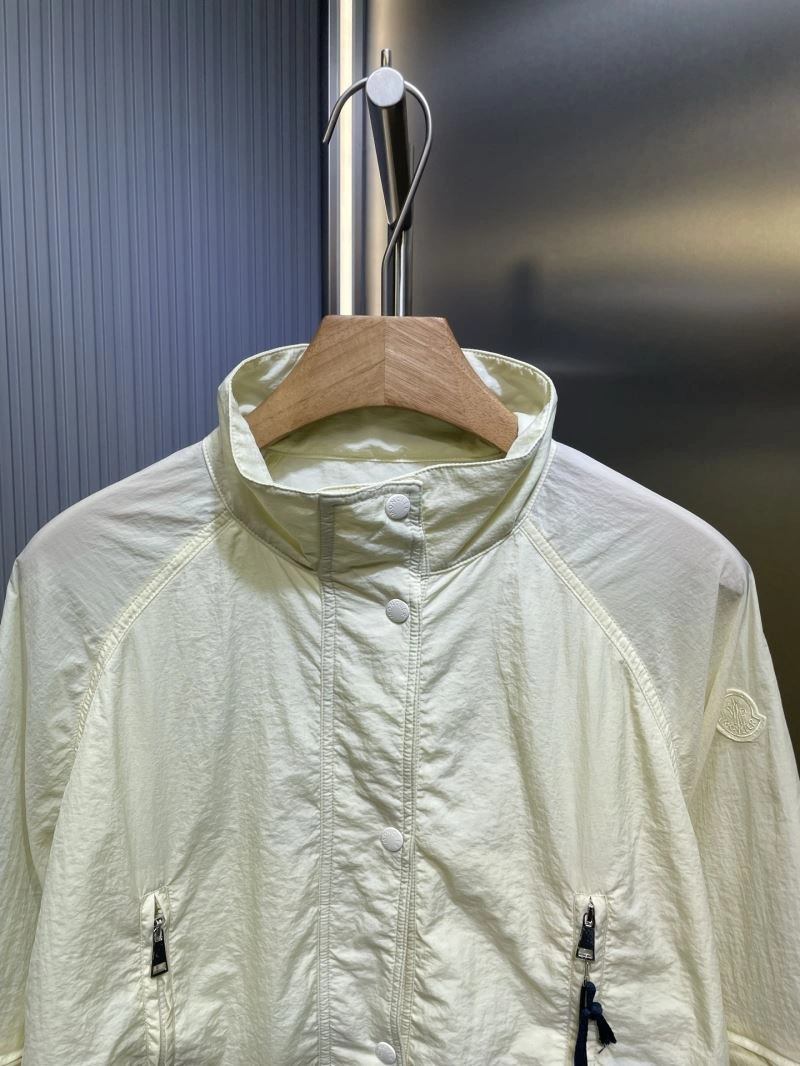 Legit Moncler Outwear