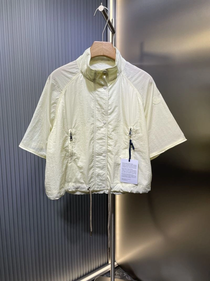 Legit Moncler Outwear