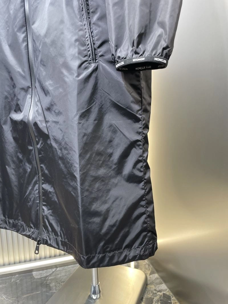 Legit Moncler Outwear