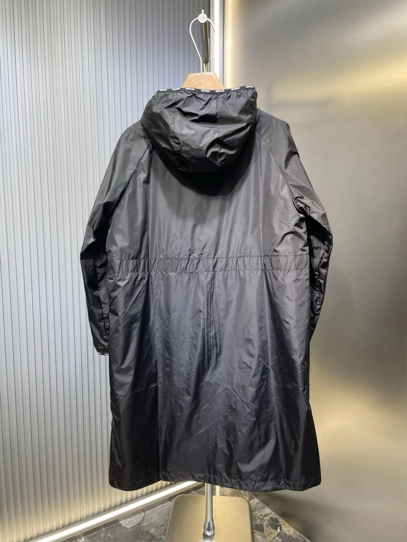 Legit Moncler Outwear