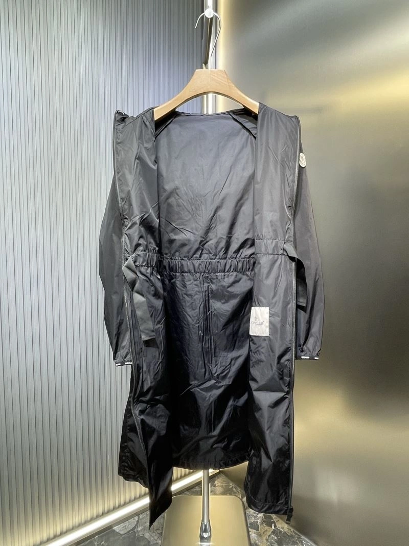 Legit Moncler Outwear