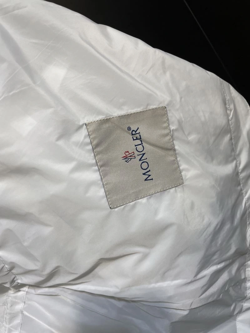 Discounted Moncler Outwear
