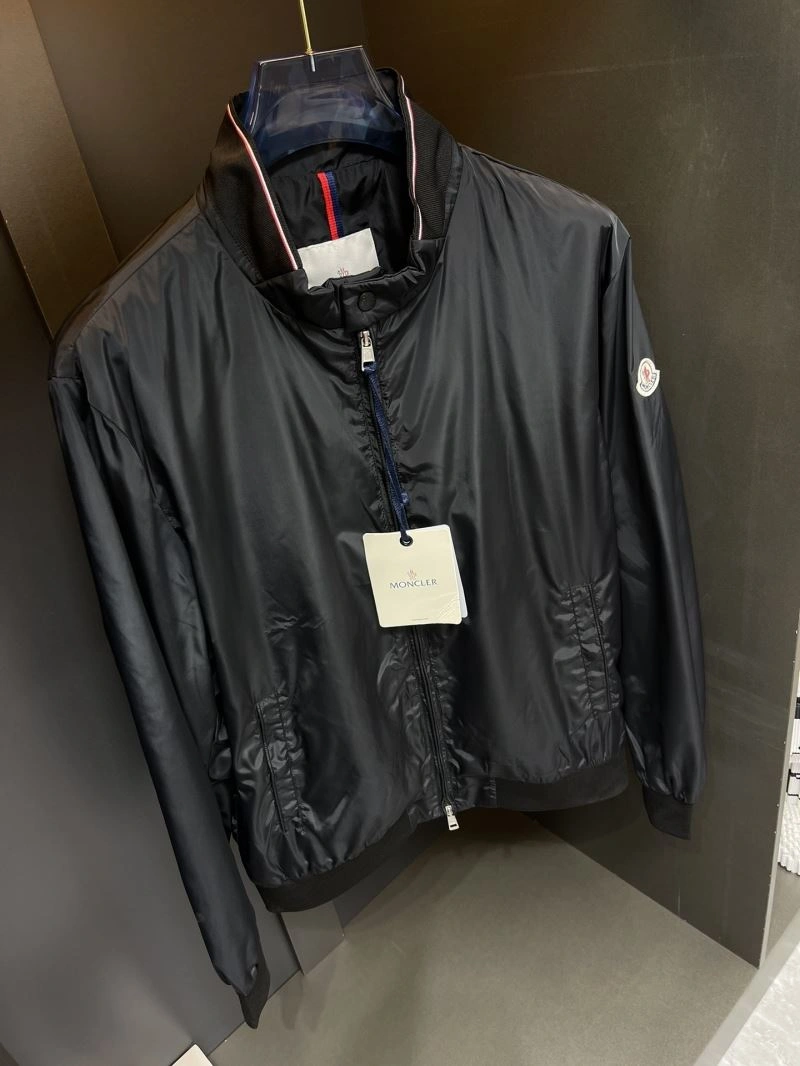 Accurate model Moncler Outwear