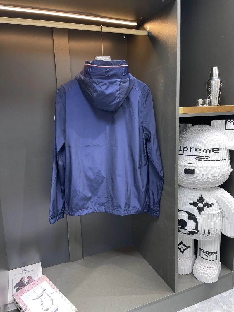 Legit Moncler Outwear