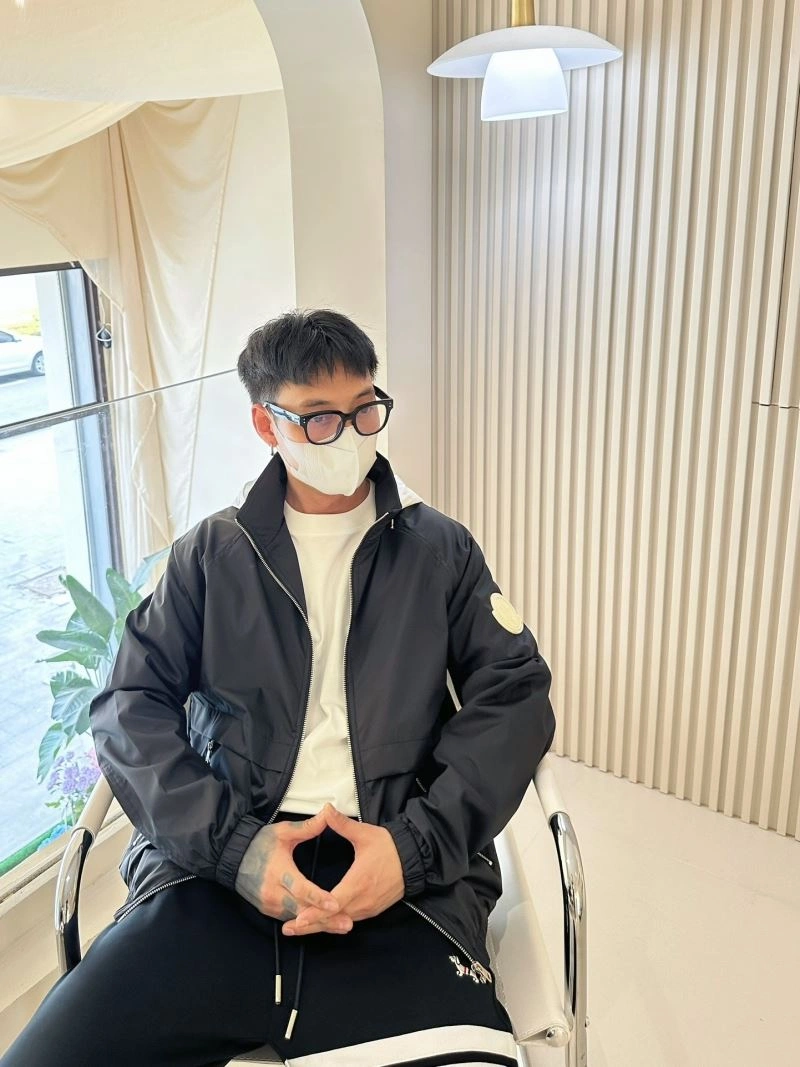 Exact replica Moncler Outwear