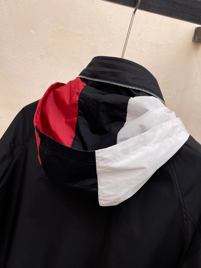 Legit Moncler Outwear