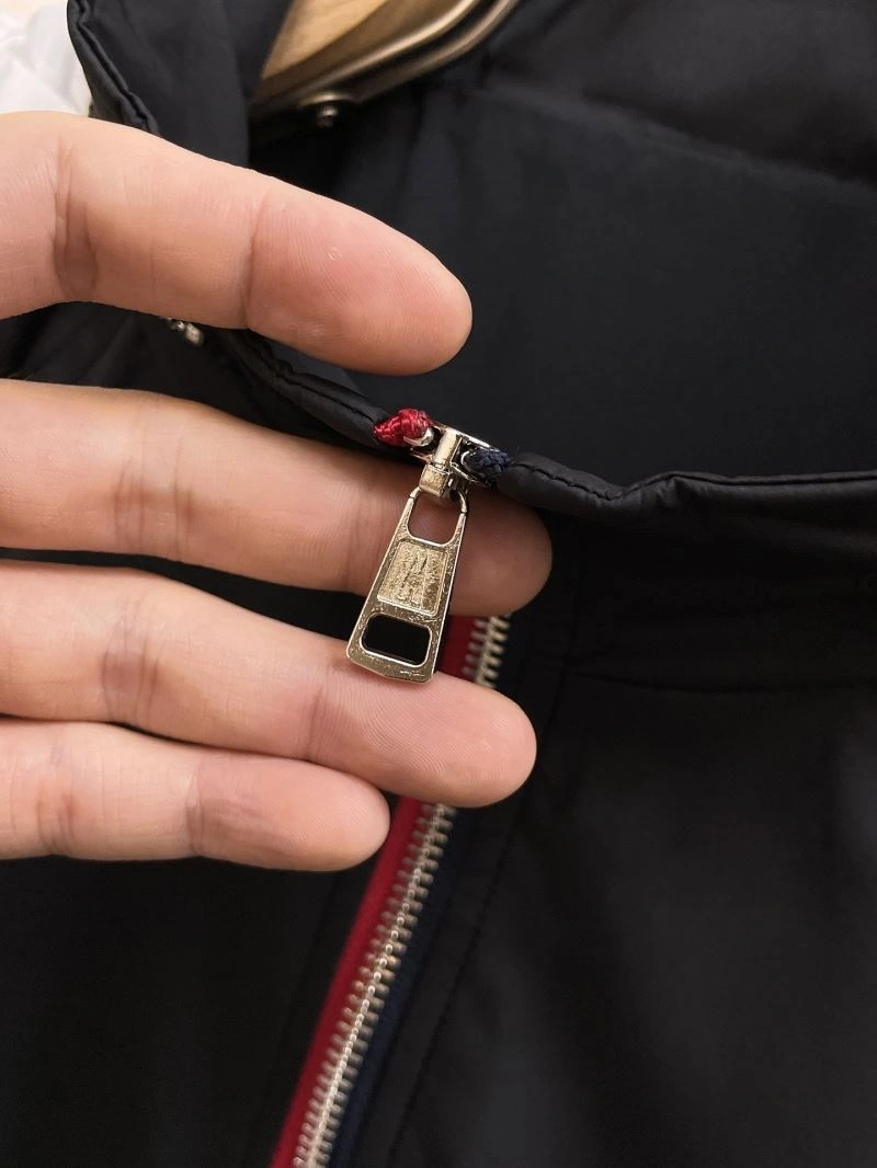 Legit Moncler Outwear