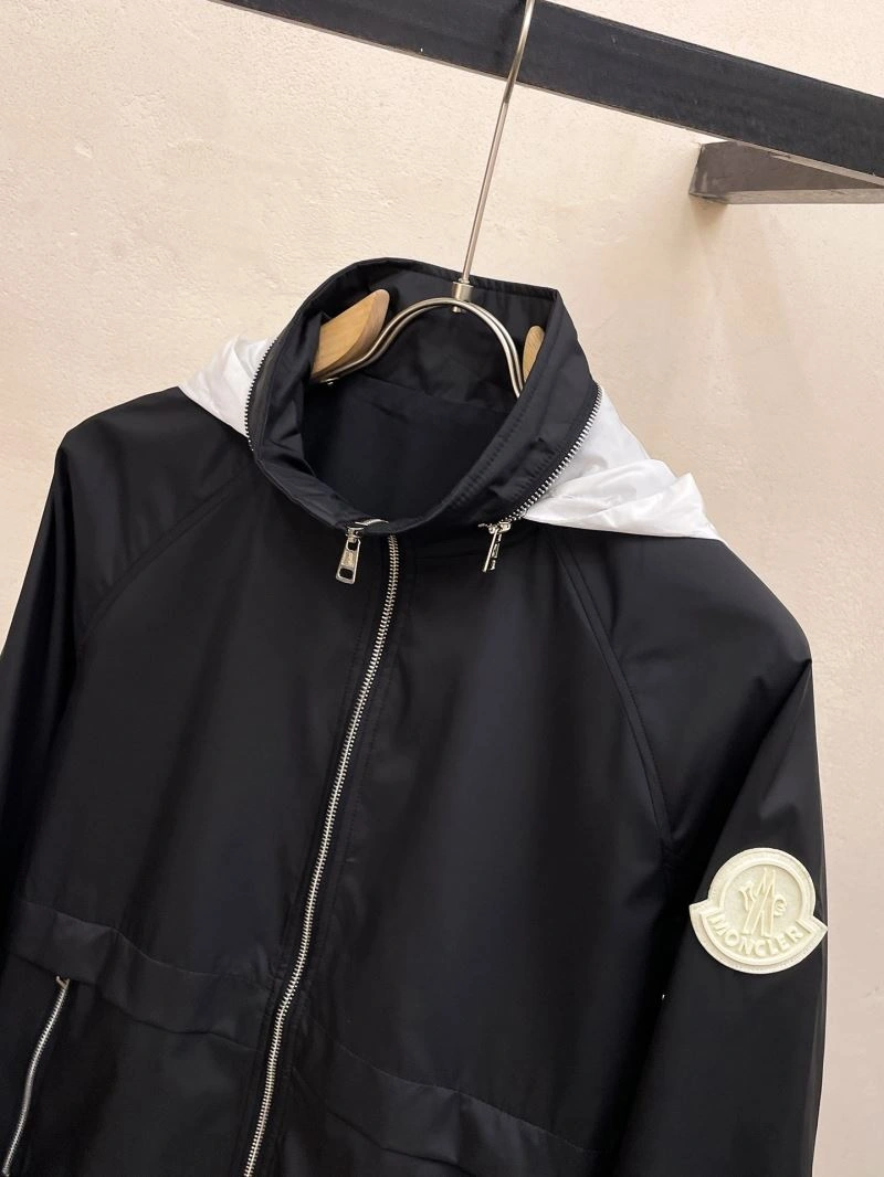 Bargain Moncler Outwear