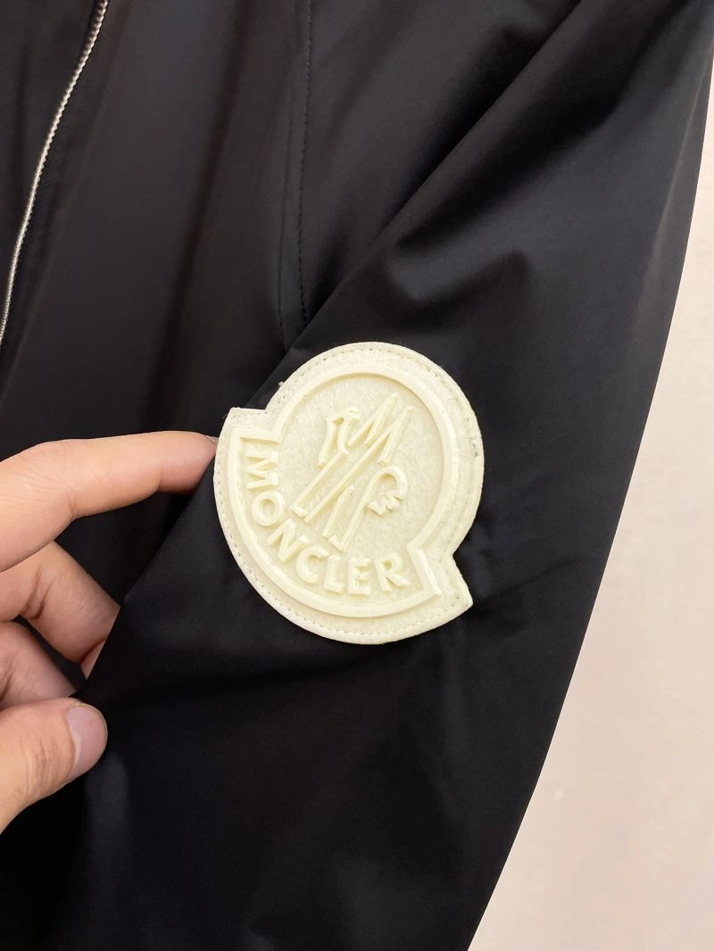 Bargain Moncler Outwear