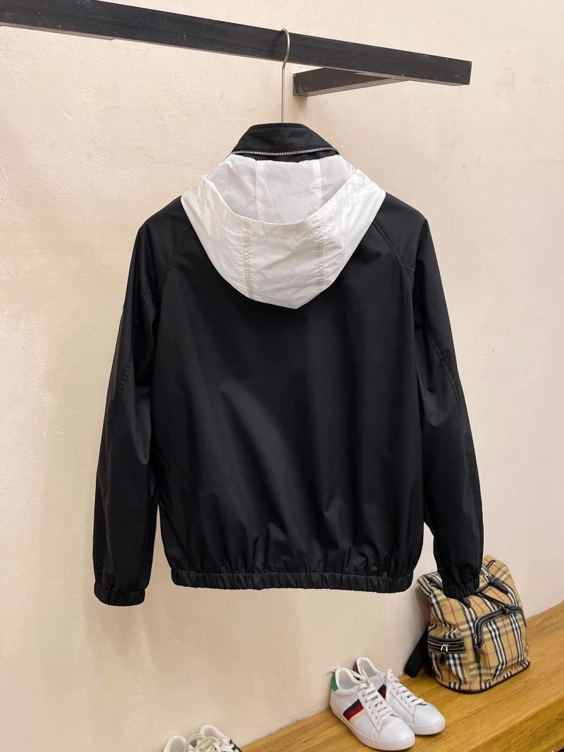 Bargain Moncler Outwear