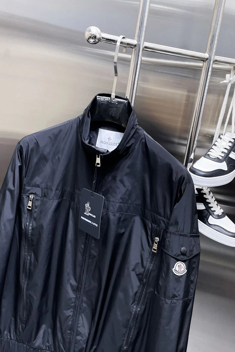 Low-cost Moncler Outwear
