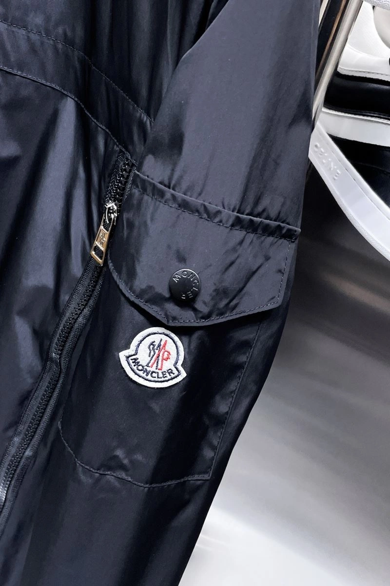 Low-cost Moncler Outwear