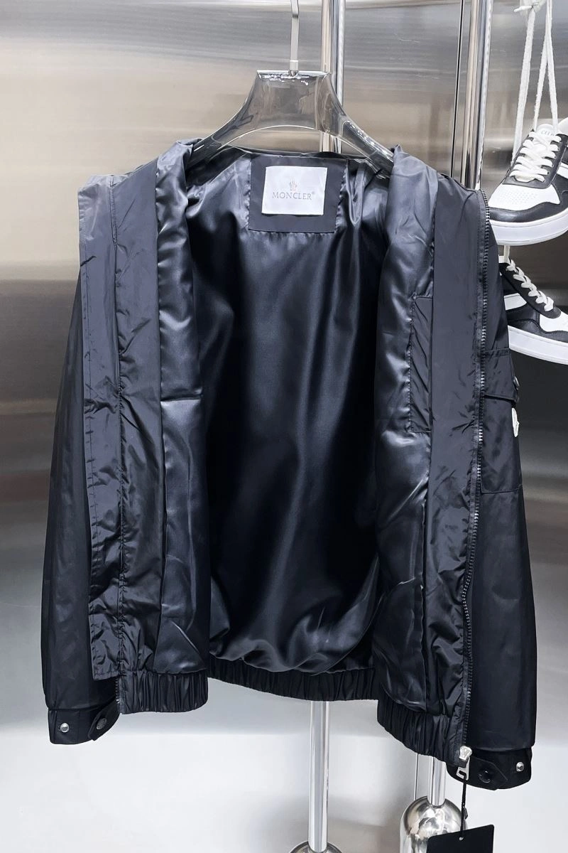 Low-cost Moncler Outwear