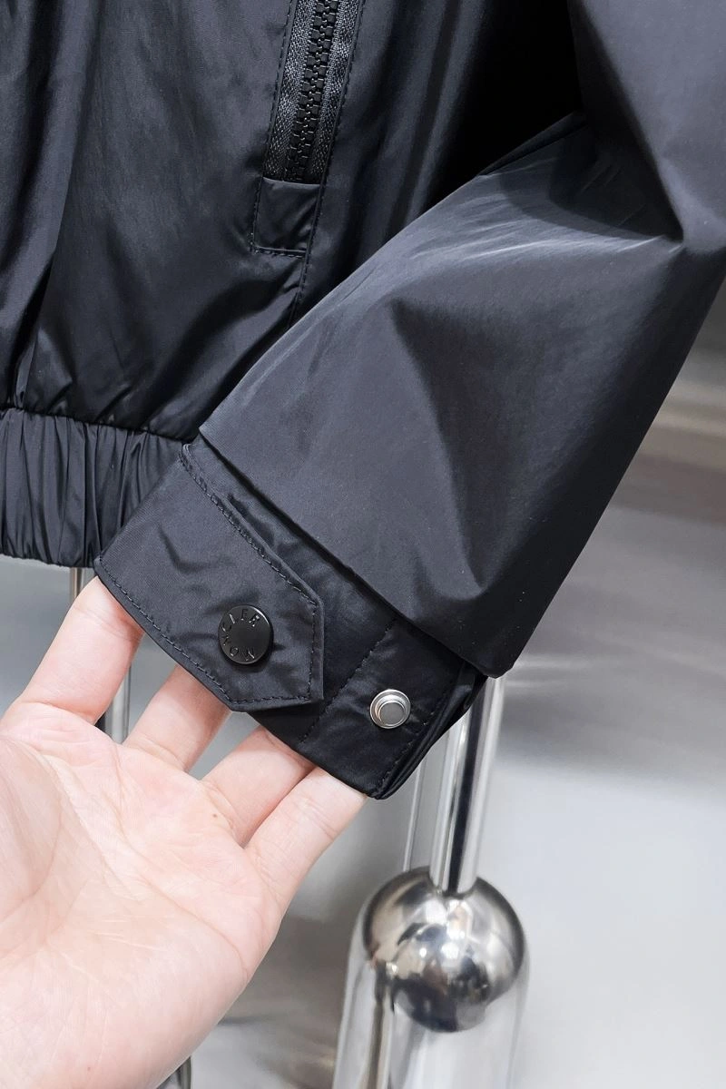 Low-cost Moncler Outwear