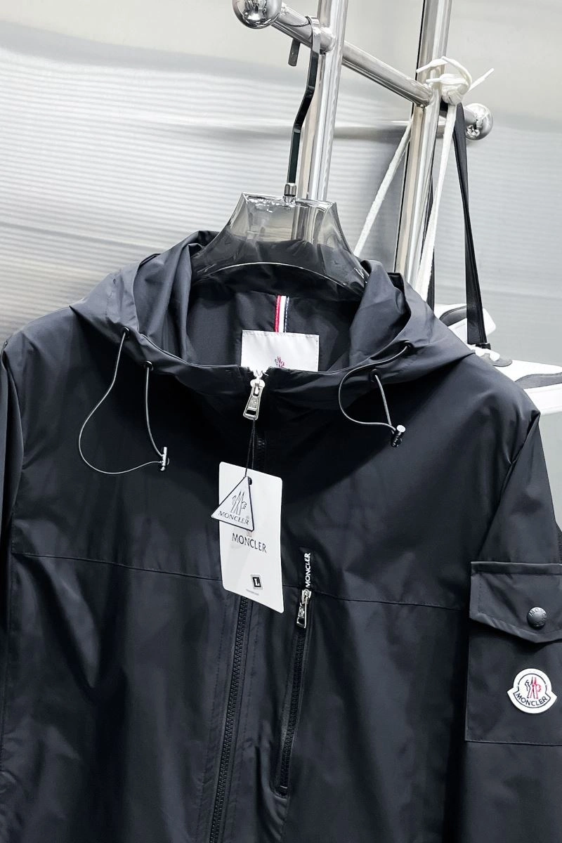 Top match Moncler Outwear