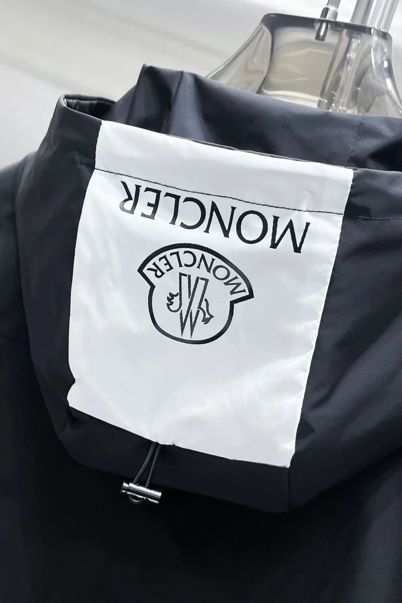 Top match Moncler Outwear