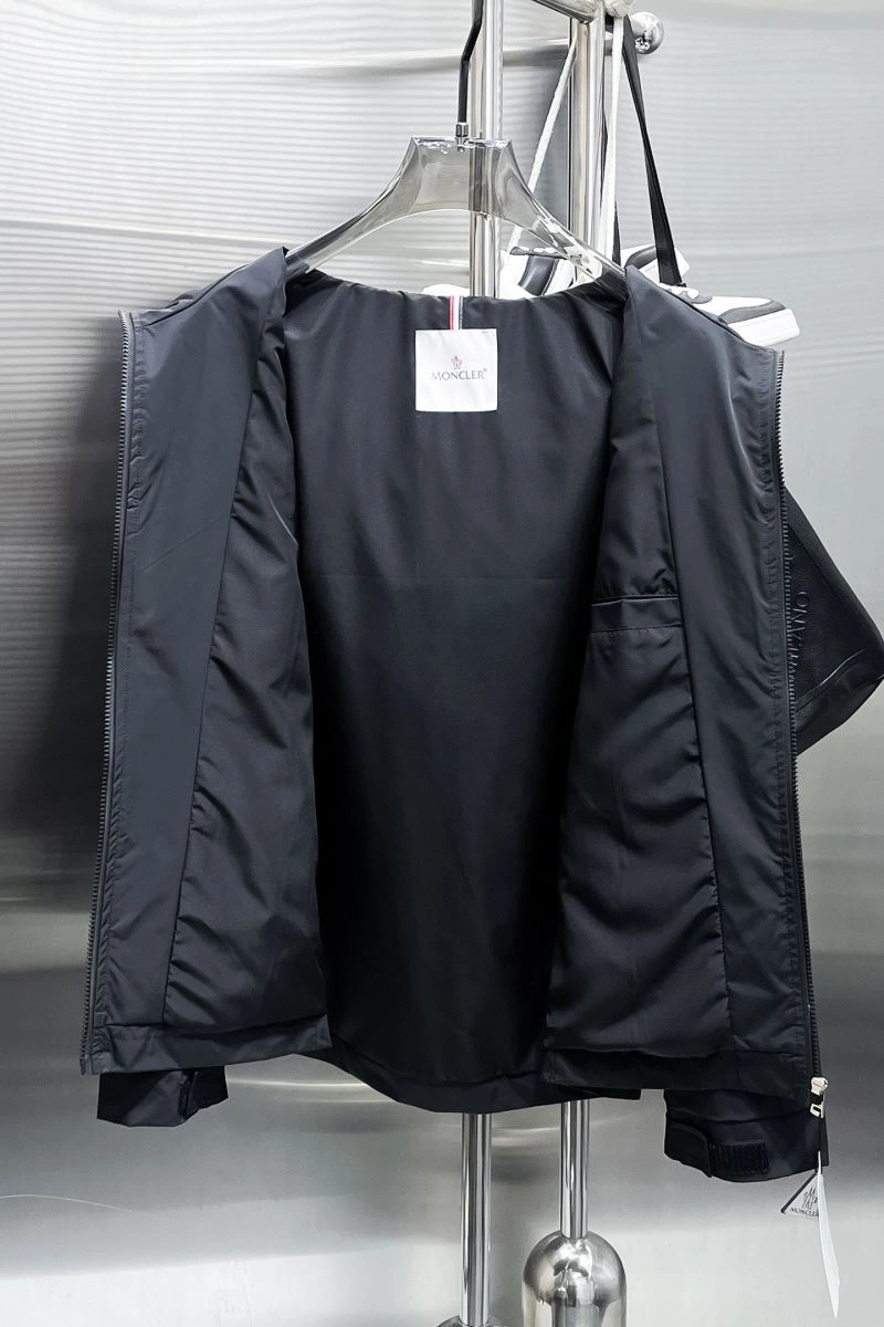 Top match Moncler Outwear