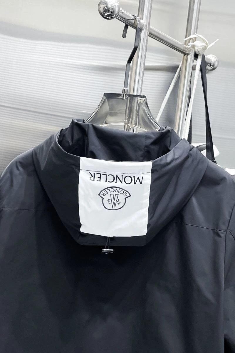 Top match Moncler Outwear
