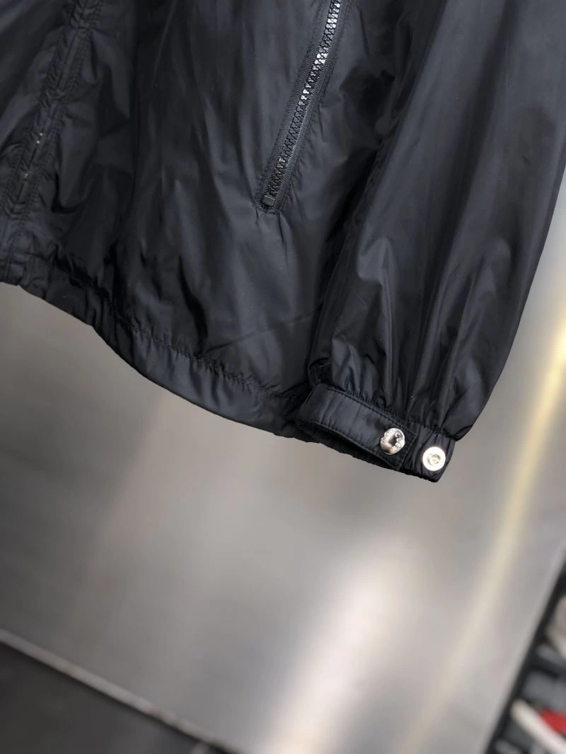 Low-cost Moncler Outwear