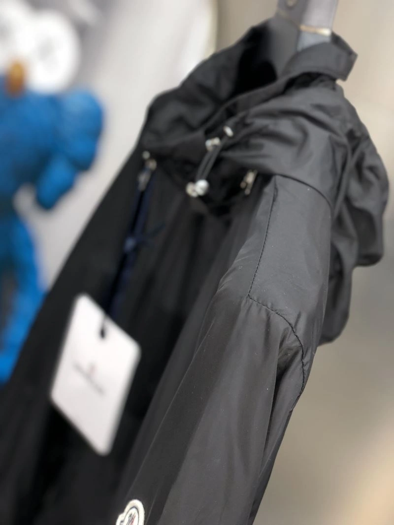 Low-cost Moncler Outwear