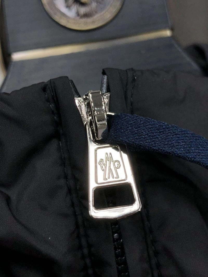 Low-cost Moncler Outwear