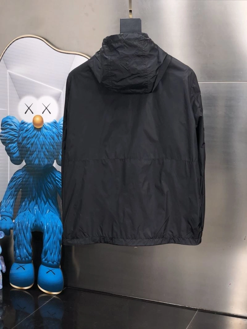 Low-cost Moncler Outwear