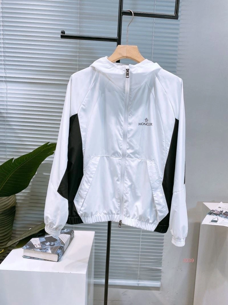 Discounted Moncler Outwear