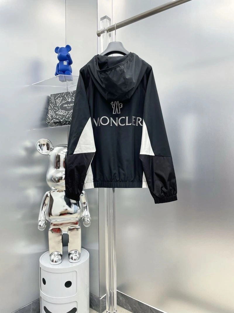 Legit Moncler Outwear