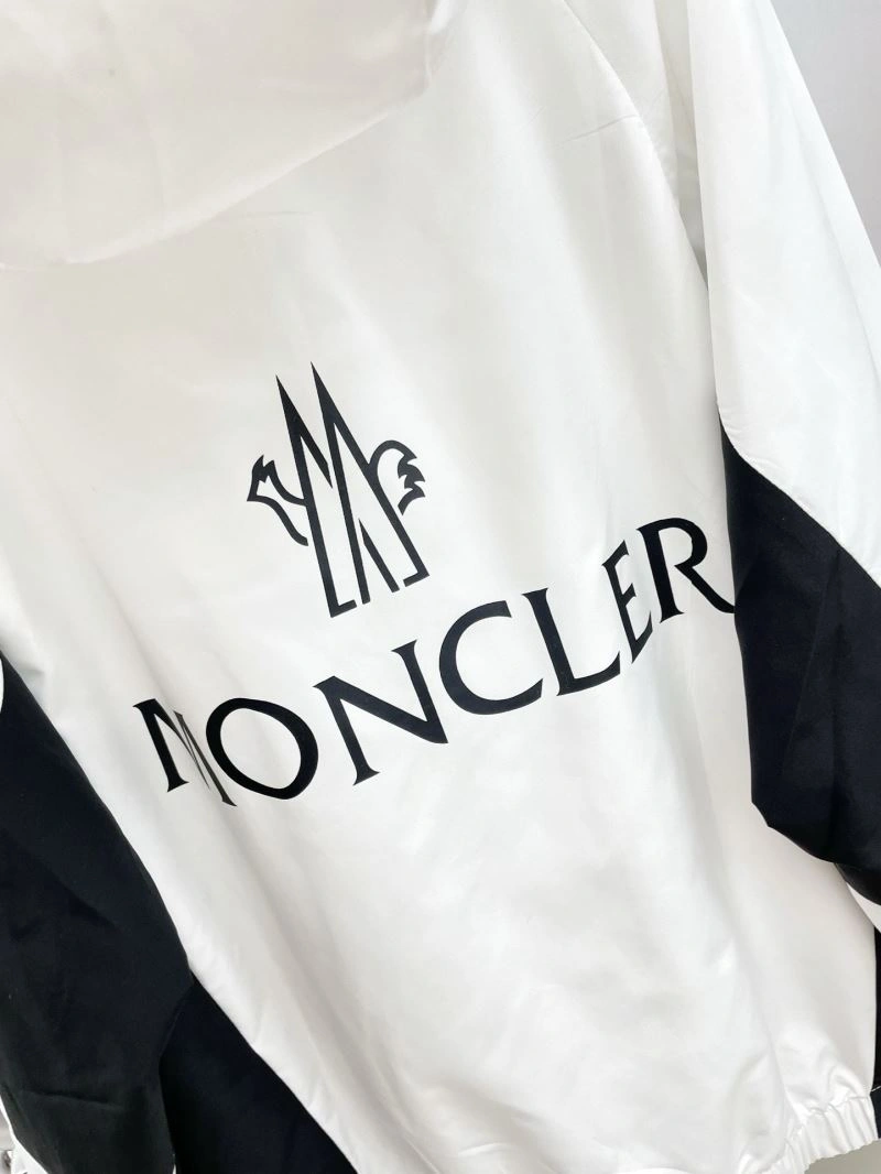 Accurate model Moncler Outwear