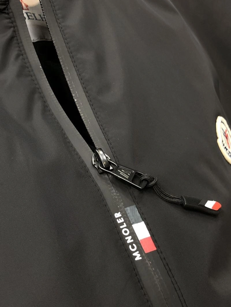 Top match Moncler Outwear