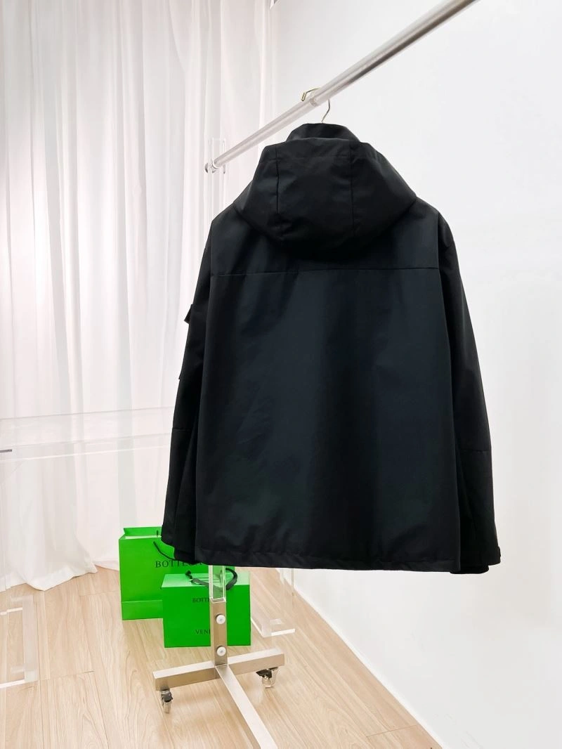 Official Moncler Outwear