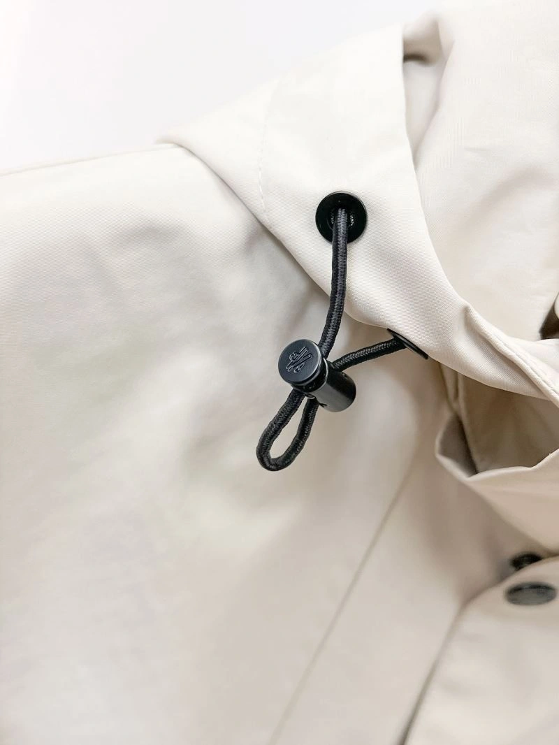 Legit Moncler Outwear