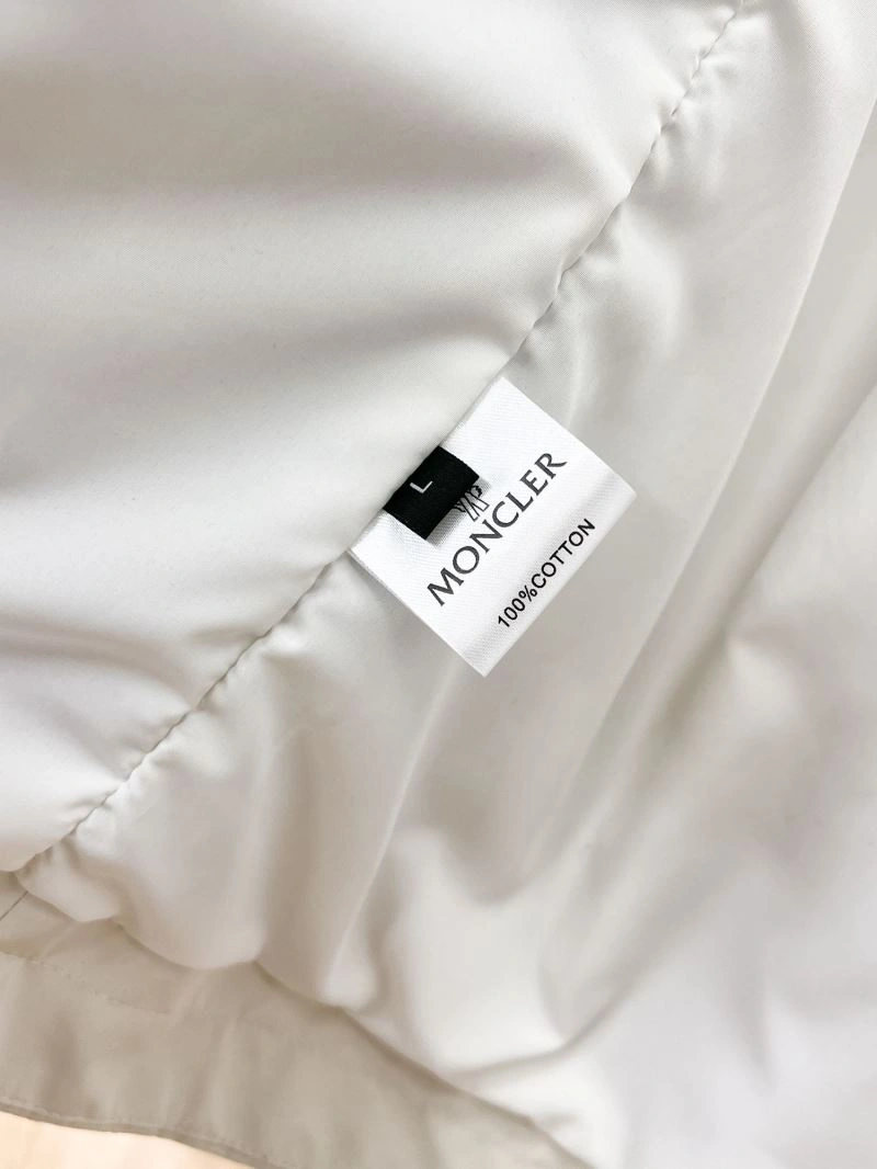 Legit Moncler Outwear