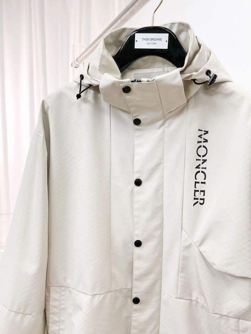Legit Moncler Outwear