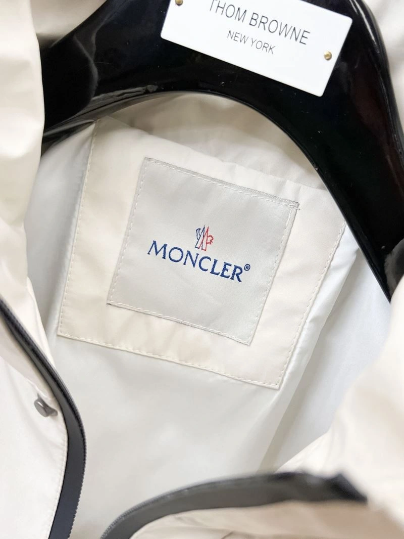 Legit Moncler Outwear